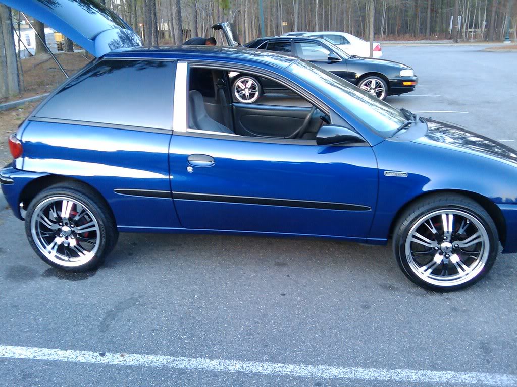 Geo Metro las especificaciones técnicas y el consumo de combustible